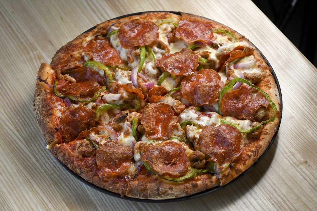 Summit Inn Pizza worth the trek to Lehi | News, Sports, Jobs - Daily Herald